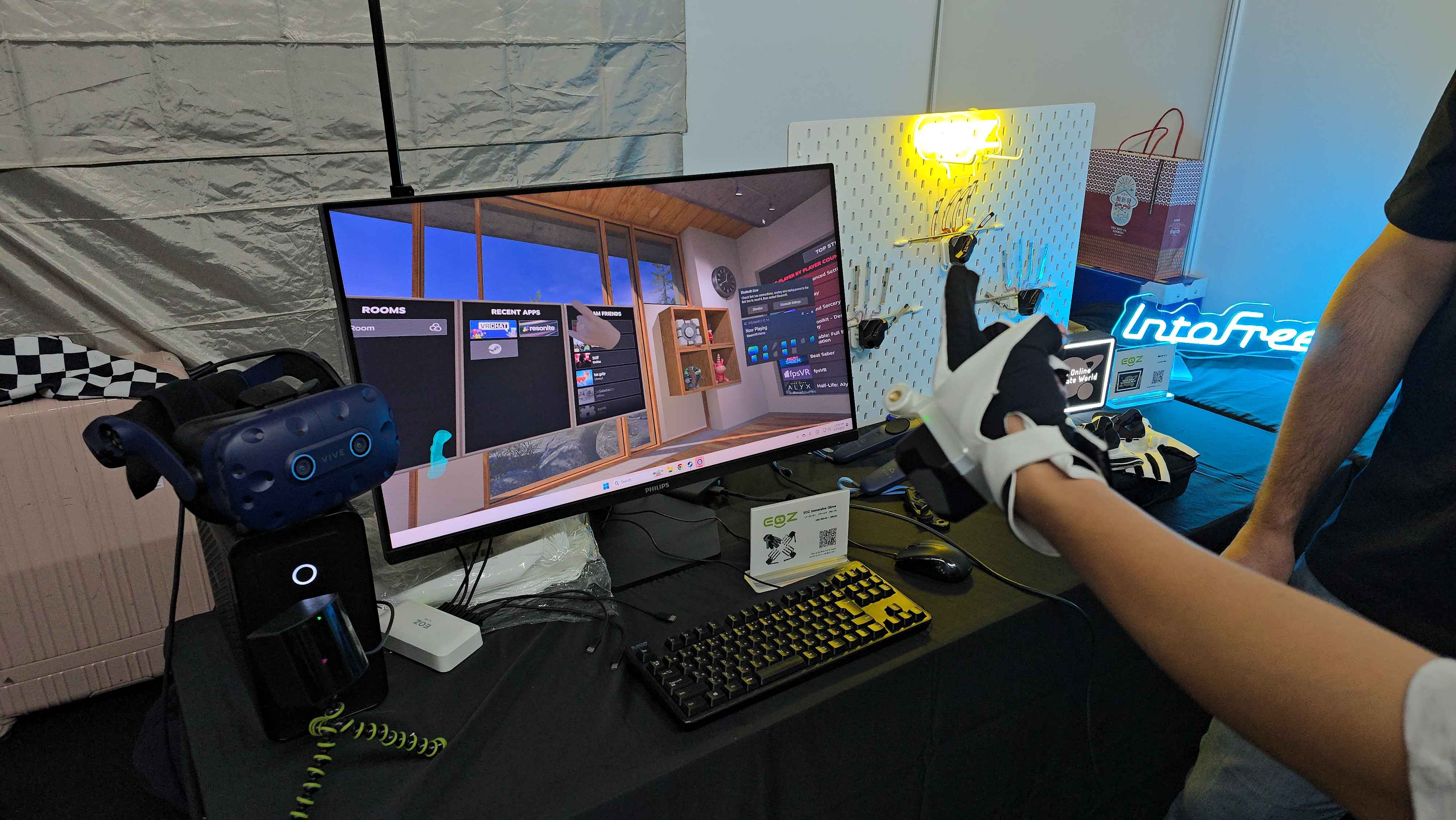 Immersive Gloves: Beginning the Final Countdown – EOZ VR